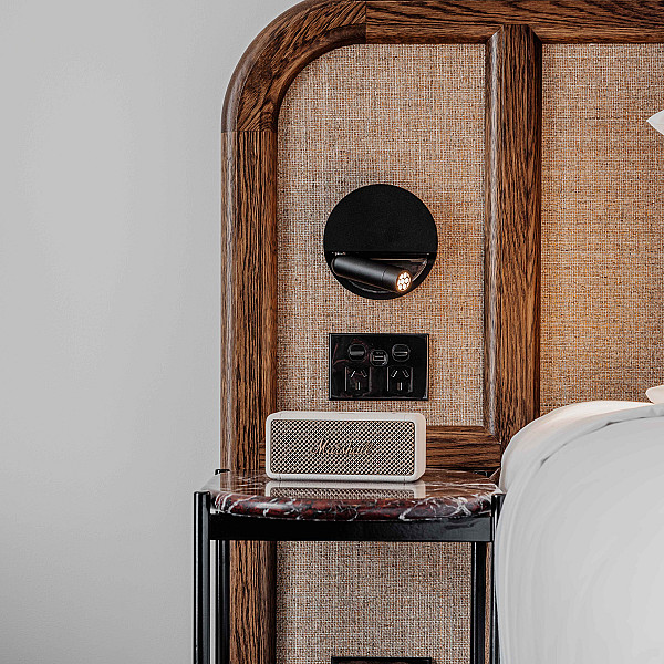 202 Elizabeth | Est Lighting